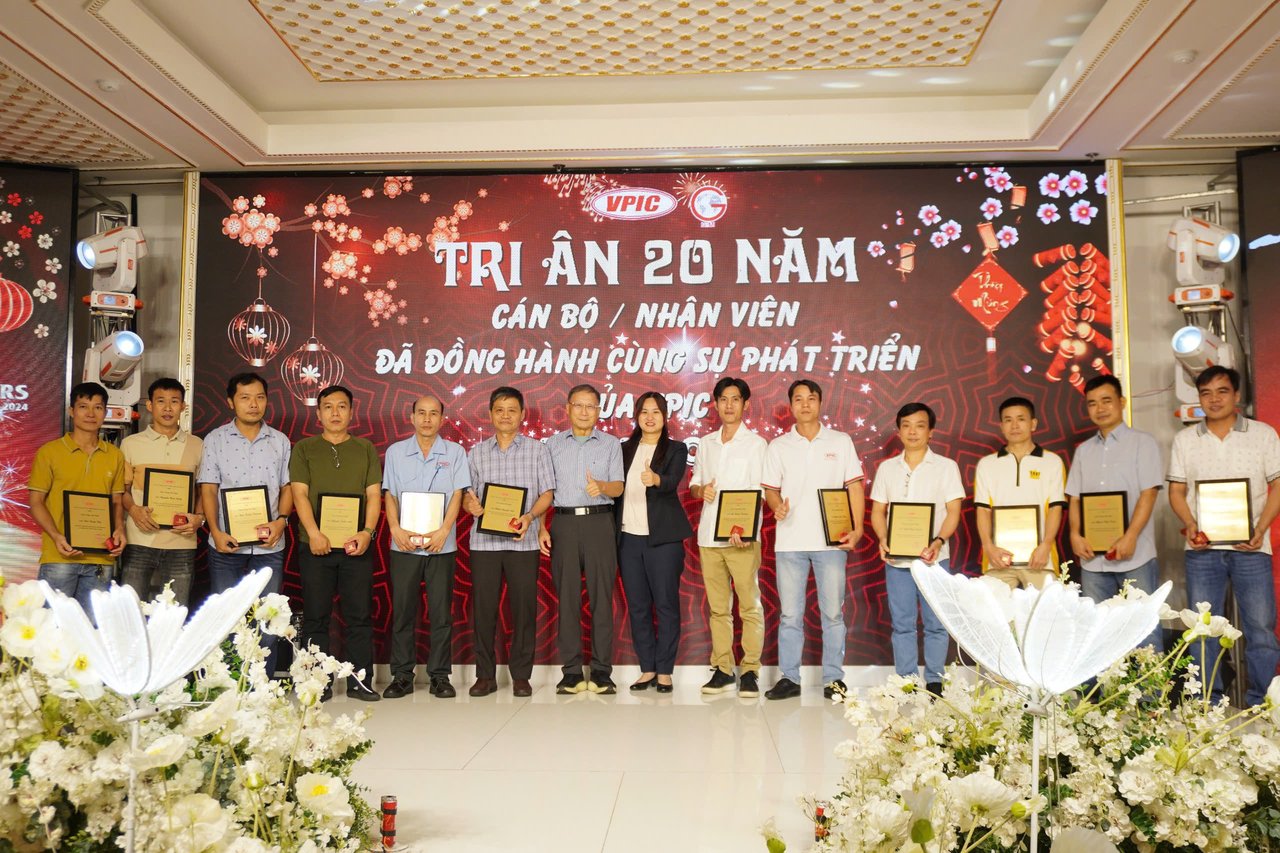 VPIC Group Employees 20th Year Anniversary