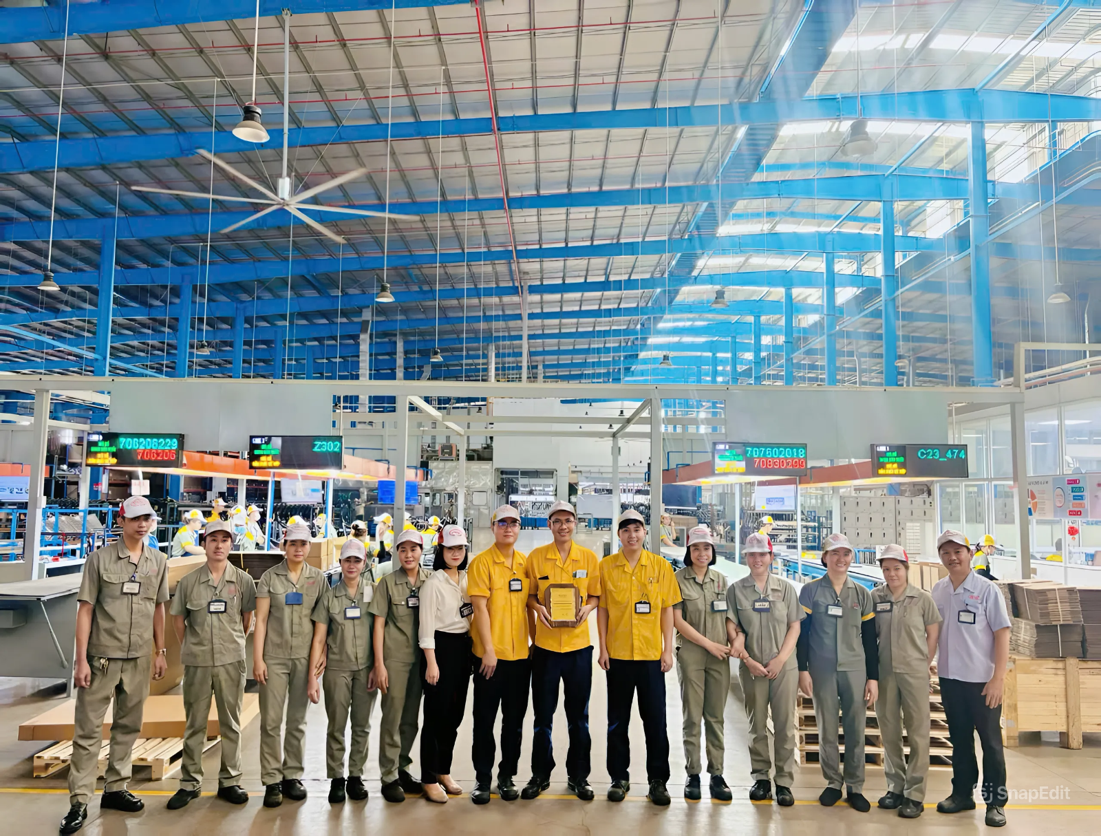 VPIC Vinh Dự Nhận Giải Thưởng “Nhà Cung Cấp Quản Lý Chất Lượng Xuất Sắc ...